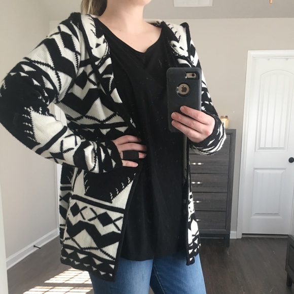 My Story | Sweaters | Black White Aztec Sweater | Poshmark